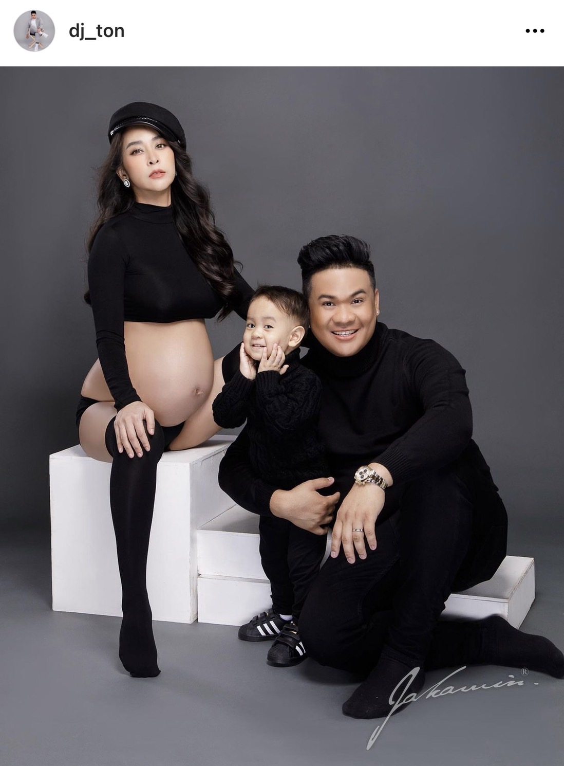 "ใหม่ สุคนธวา" คลอดลูกคนที่ 2 แล้ว ได้ลูกสาวตั้งชื่อน่ารัก "น้องชีต้าร์"